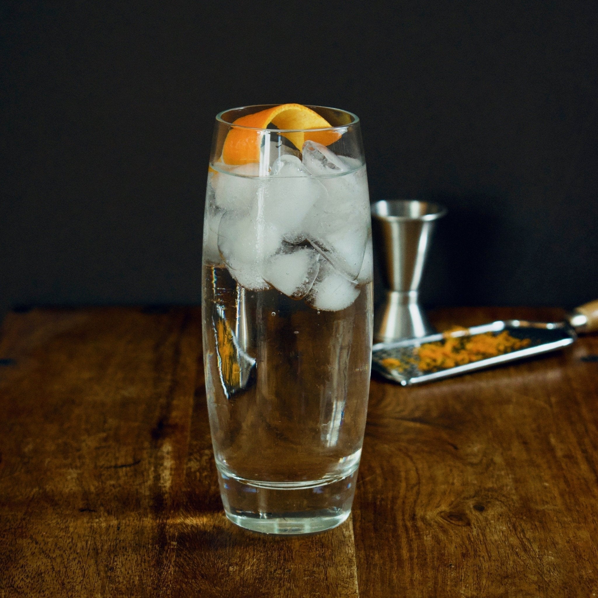 Perfect your drink with these garnish ideas – Tayport Distillery